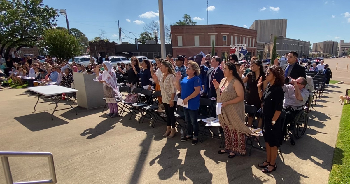 Joint Naturalization Ceremony Held on Steps of Federal Courthouse ...
